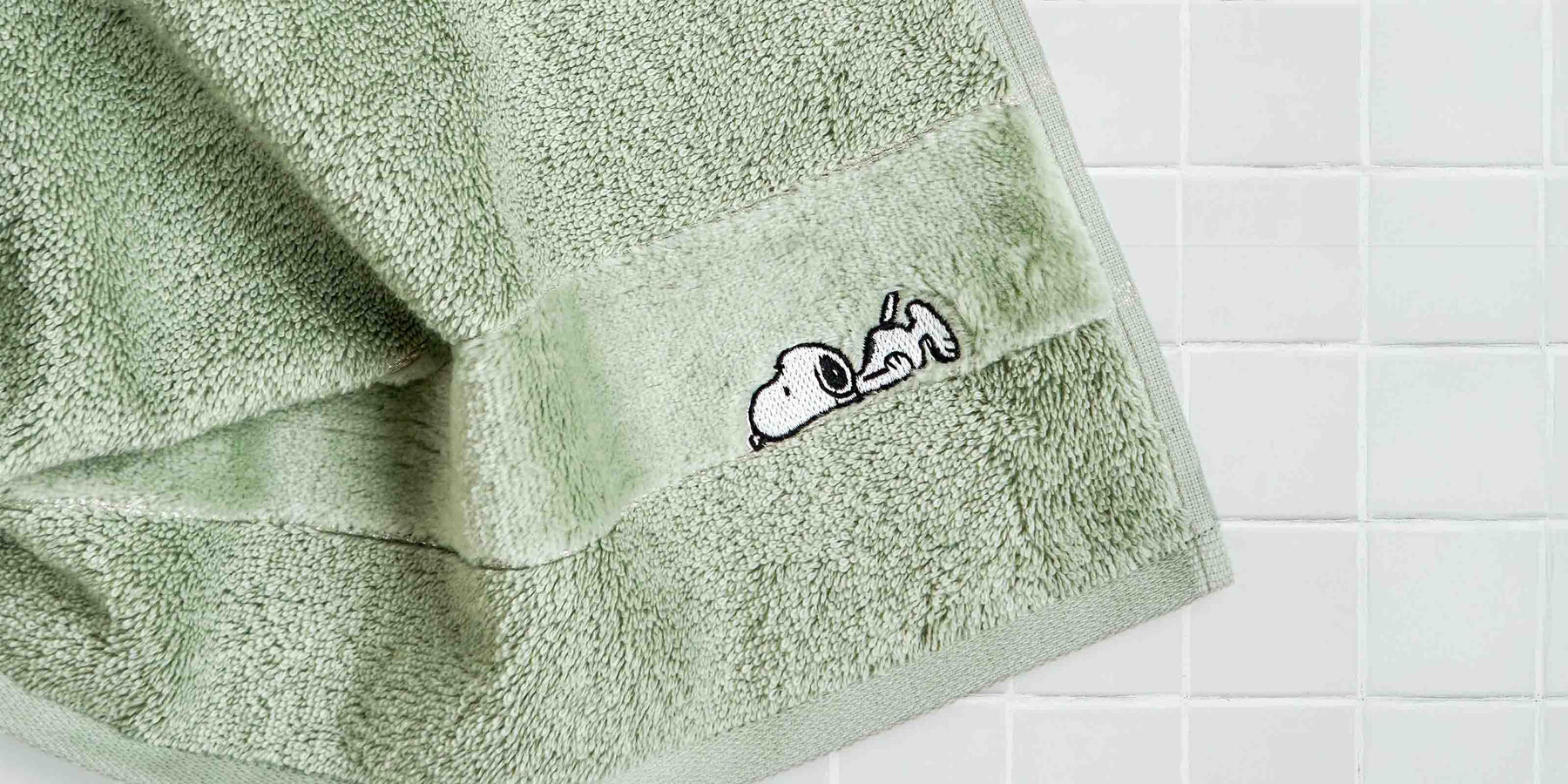 Vossen x Peanuts – Snoopy & Co. auf Handtücher & Bademäntel